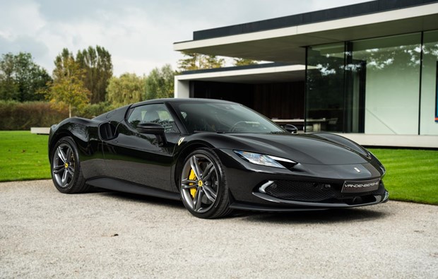 Ferrari 296 GTB LIFT / DAYTONA / CARBON / HIFI / CARPLAY/ 7Y MAINTENANCE